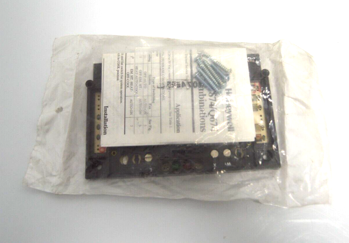 Honeywell Q674F1261 Q674F 1261 Subbase for T874N1024?N1040, NEW | eBay