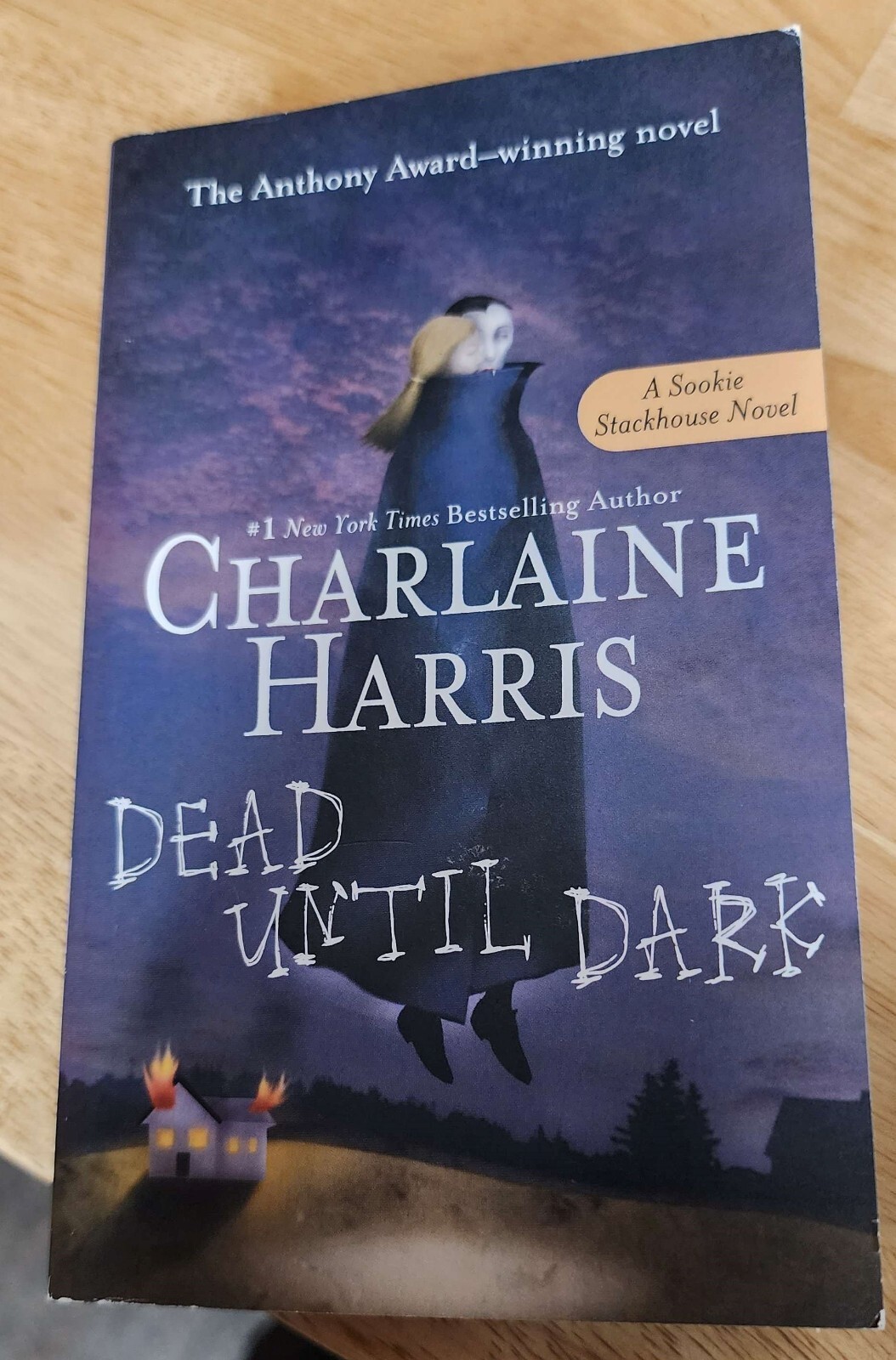 Dead Until Dark (Sookie Stackhouse/True Blood, Book 1) paperback 1st ...