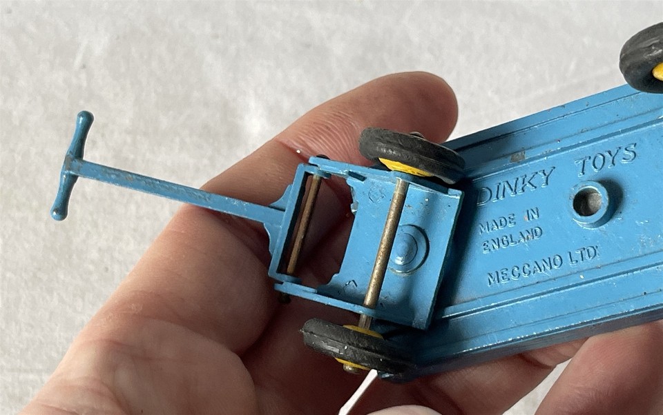 SPARES REPAIRS Vintage PLAYWORN DINKY 4-WHEEL HAND CART Toy Car 105c ...
