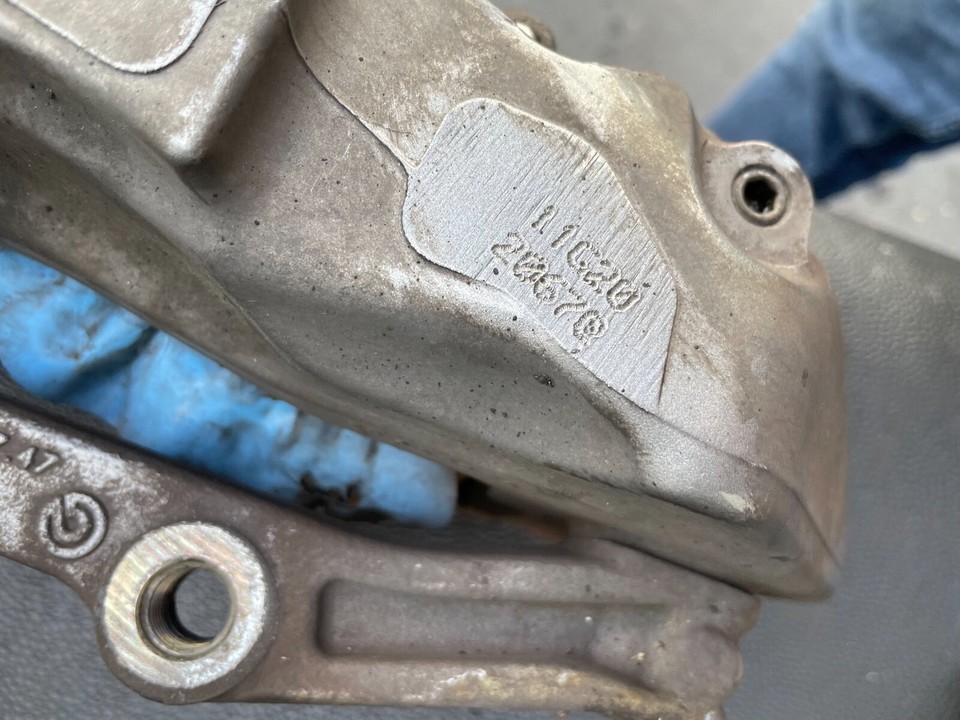 Front Brake Caliper Set Brembo 6 Piston Mercedes W212 W218 Cls63 E63 ...
