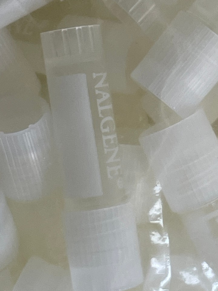 Nalgene General Long-Term Storage Cryogenic Tubes 2ml 1000/ pack | eBay