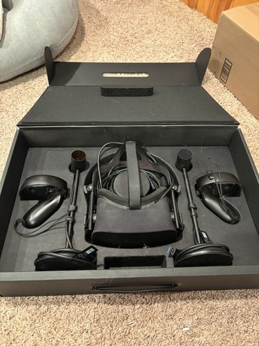 Oculus Rift VR Headset (PC-Powered) w/ Original Box | eBay