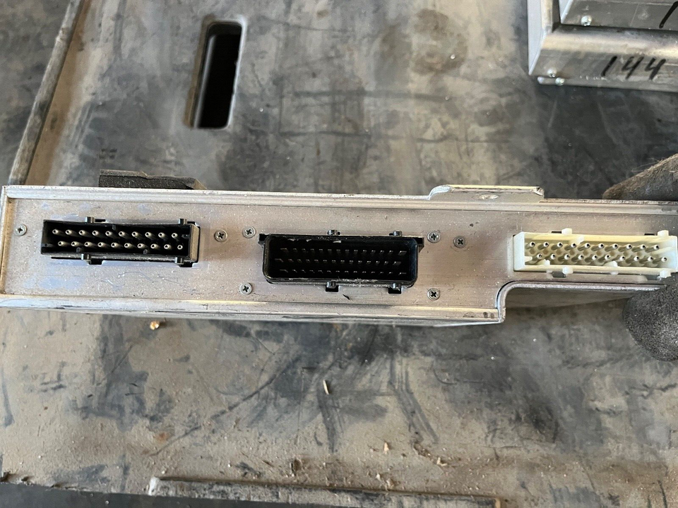 OEM 95-98 SAAB 900 Convertible Electronic control module ECM COMPUTER ...