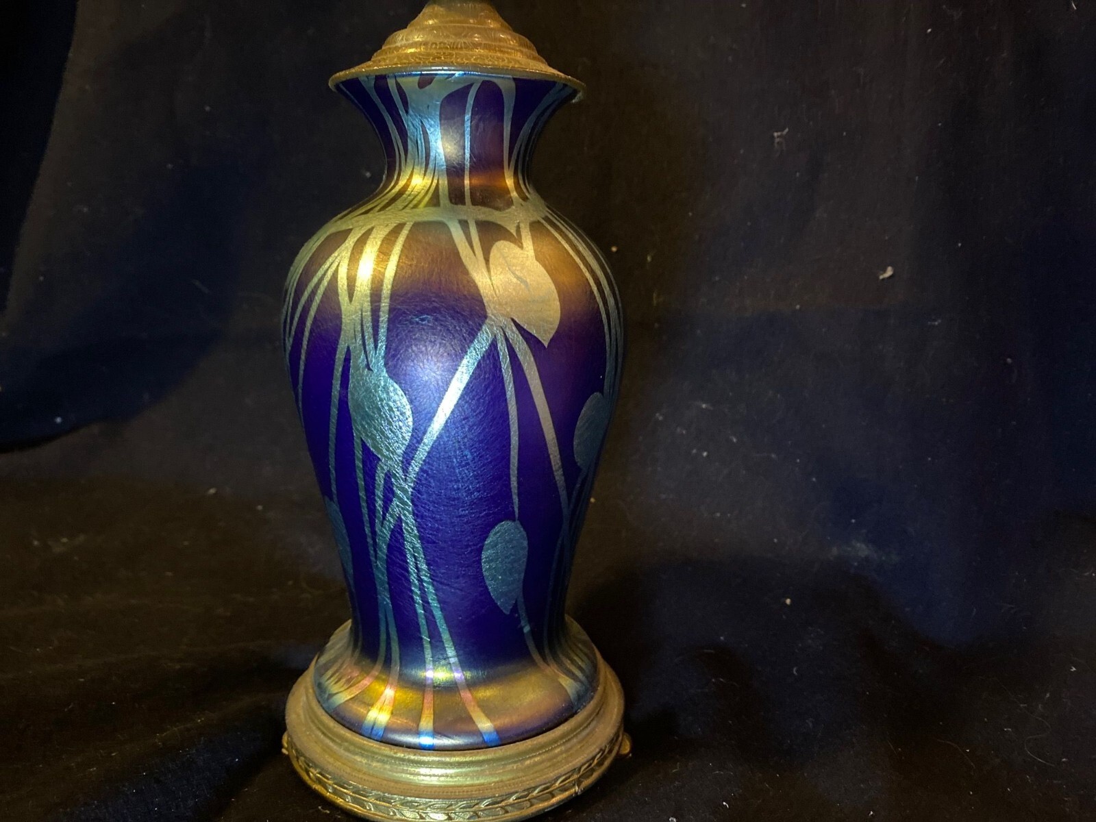 DURAND Art glass Table Lamp as made by VINELAND FLINT GLASS WORKS Heart ...