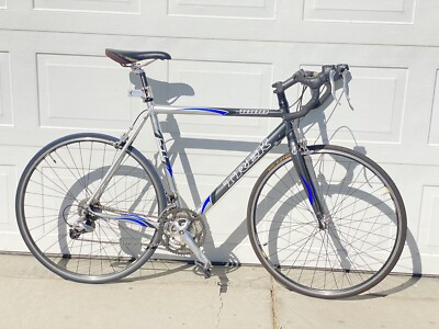 Bicycles - Trek 1000 Road Bike - Nelo's Cycles