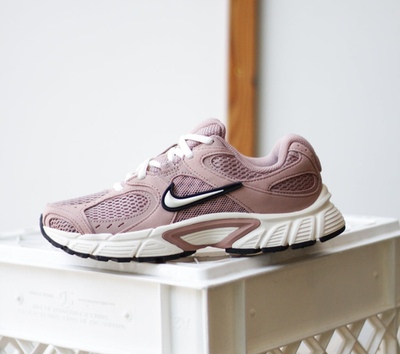 Nike V5 RNR Particle Pink Black Pale Ivory II6294-600 Women's Size