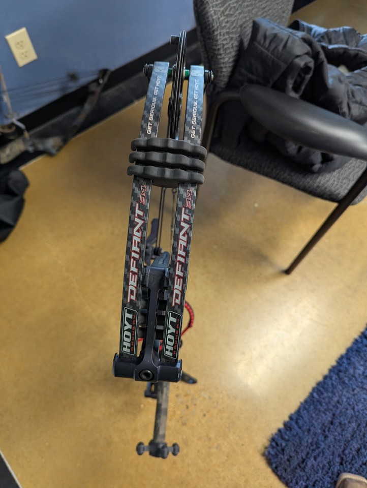 Hoyt Defiant 34 (2016) - Used 29inch Draw (Min) 70lbs Draw Weight | eBay