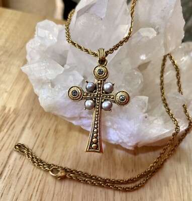 Jewelry - Vatican Library Collectable