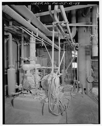 48. NASH-HYTOR VACUUM PUMP AND MOTOR IN THE FILTER CAKE HOUSE LOOKING ...