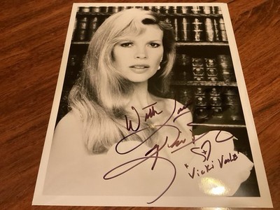 KIM BASINGER SIGNED AUTOGRAPHED BATMAN VICKI VALE | eBay