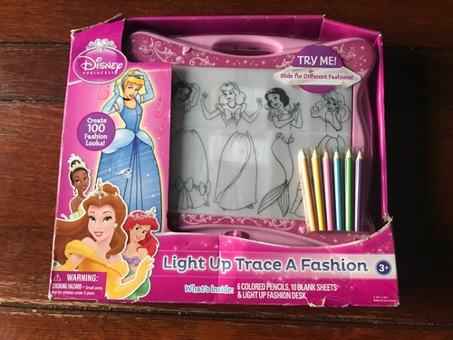 DISNEY PRINCESS LIGHT UP DRAWING TRACER BOX. TRACE / DRAW ARIEL, JASMIN ...