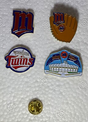 Vintage Minnesota Twins NEW MLB Metrodome 4 different Unocal 76 Pin ...