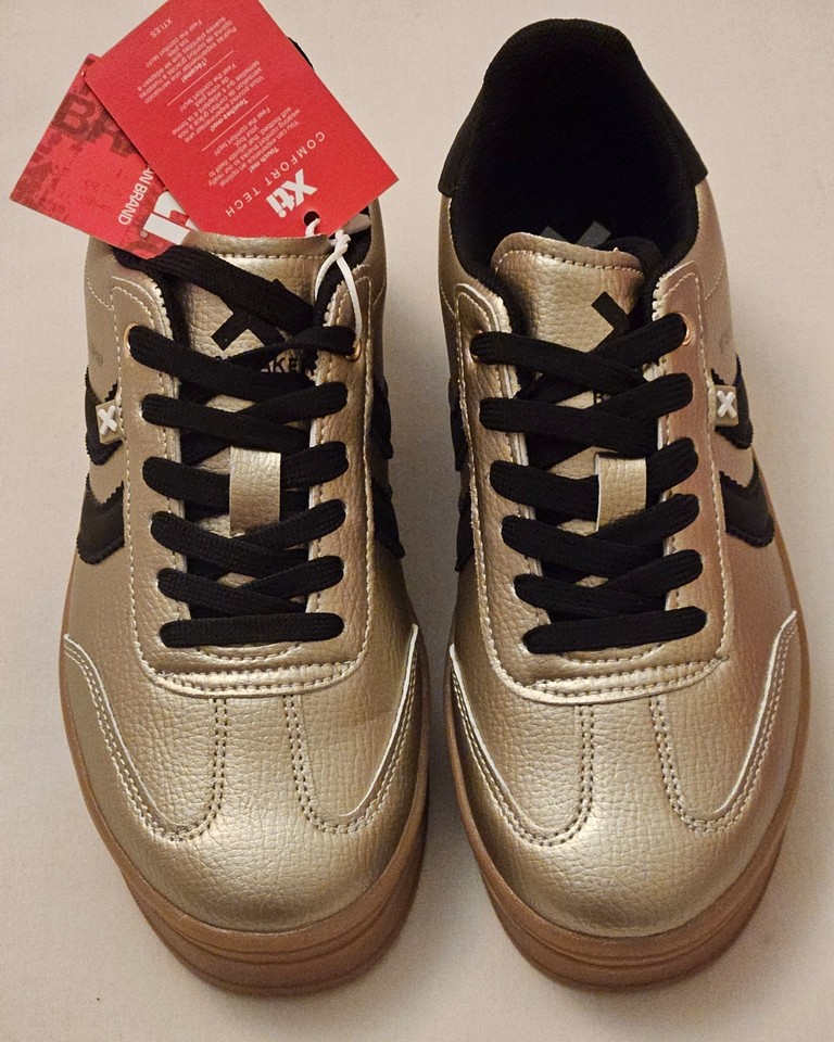 Ladies Trainers Gold/Black size 37. Classic worn smart smart/casual ...