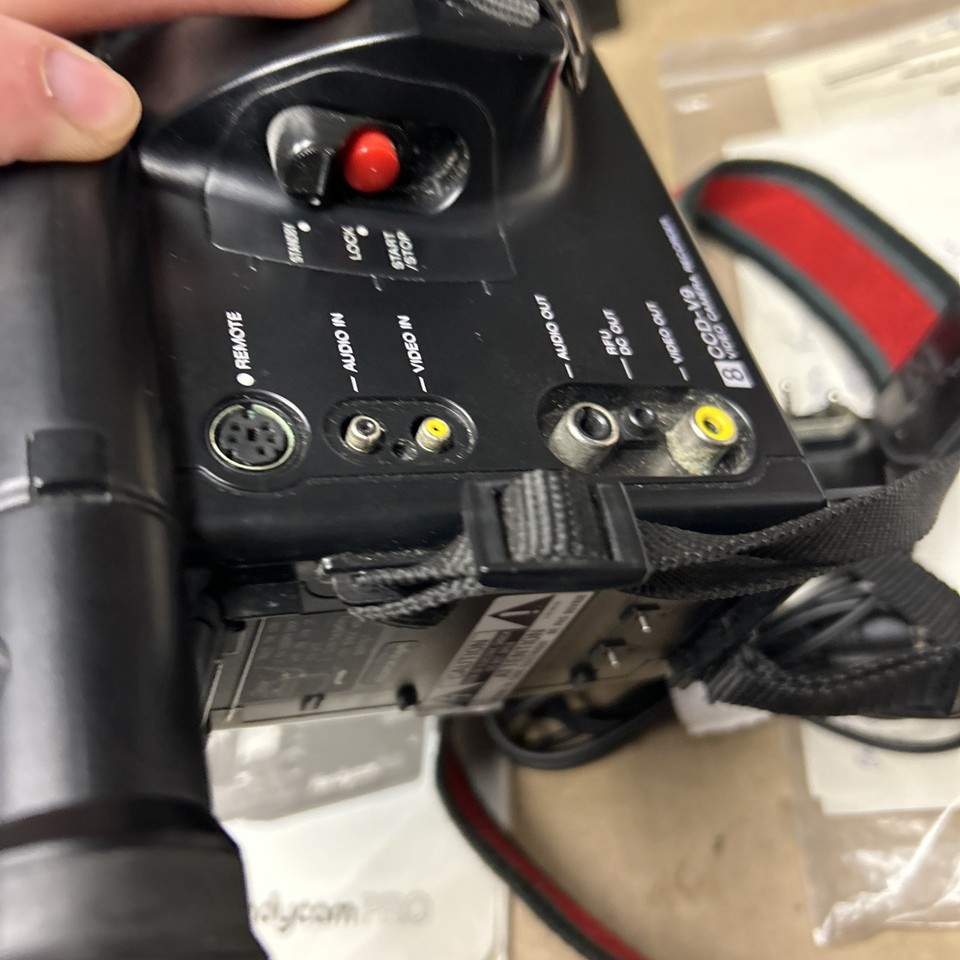 Vtg Sony Handycam Pro CCD-V9 Video 8 Camcorder W/ Charger Tested * No ...