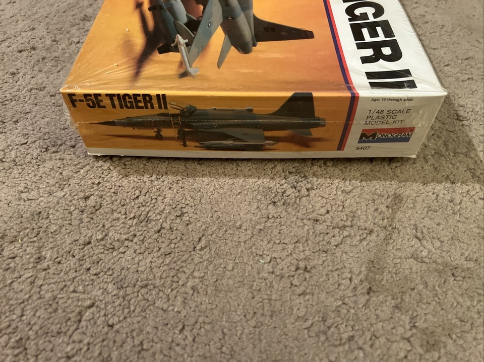 1/48 Monogram F-5E Tiger II - 1 USAF & 1 USN Aggressor markings !! USA ...