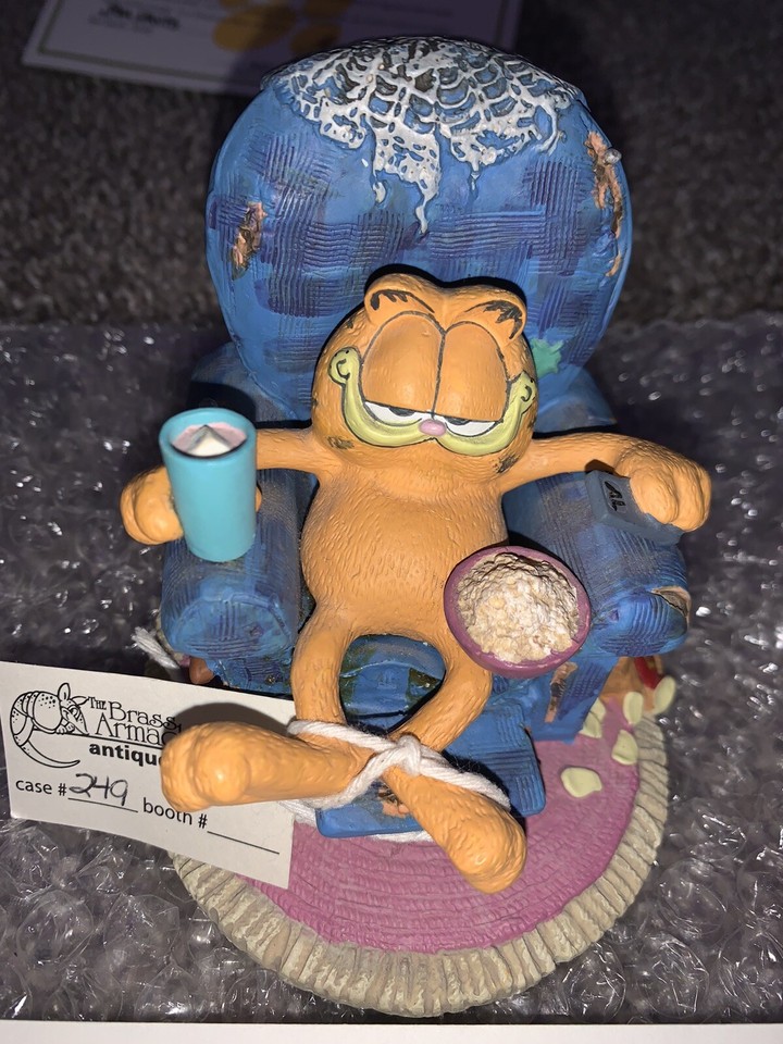 Garfield “Sitting Pretty” Vintage Danbury Mint Jim Davis Figurine 1993 ...