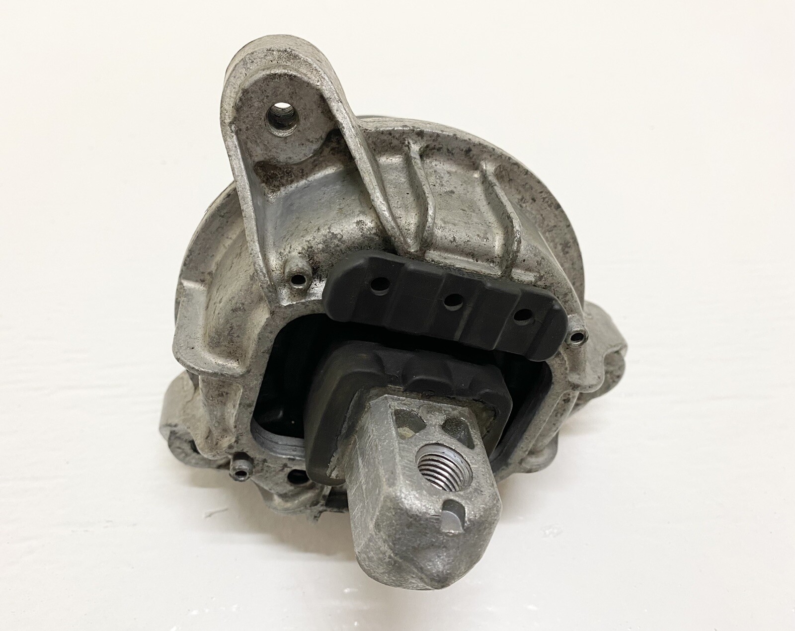 11-18 OEM BMW F10 LCI 535i xDrive Left Driver Engine Mount 22116859845 ...