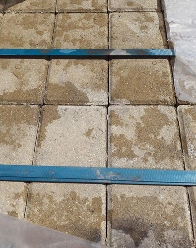 BLOCK PAVING MARSHALLS KEYBLOK V GROOVE 200X100X80MM BUFF MIN ORDER 3 ...