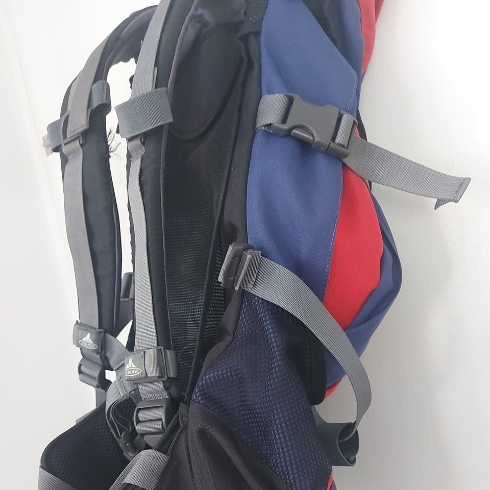 Vaude Triset 25+4L Walking Hiking Backpack Rucksack Bag Blue Red with ...