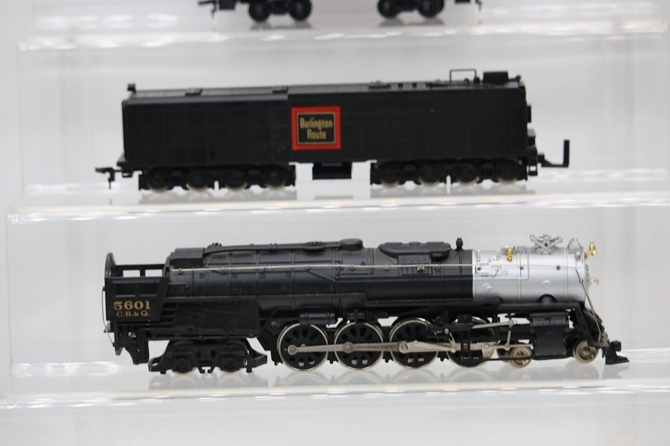BACHMANN HO SCALE RS-5 CB&Q 4-8-4 STEAM LOCOMOTIVE, TENDER & CABOOSE ...
