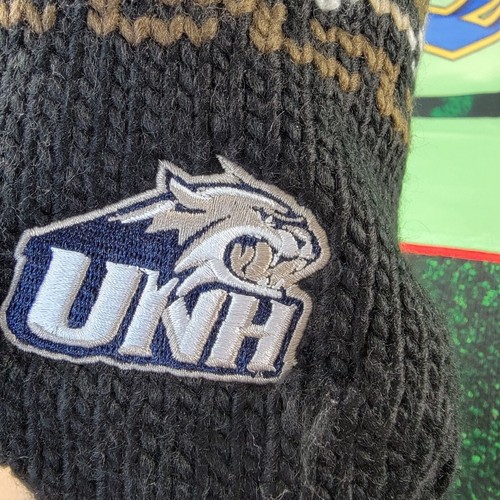 UNH Wildcats Winter Hat OSFA | eBay