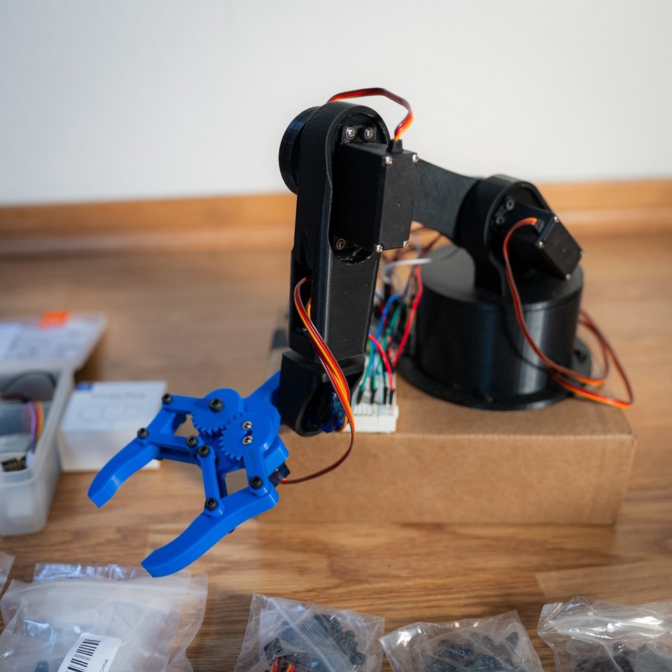 Ardunio + accessory and robot arm project - 2x UNO R3 Project Super ...