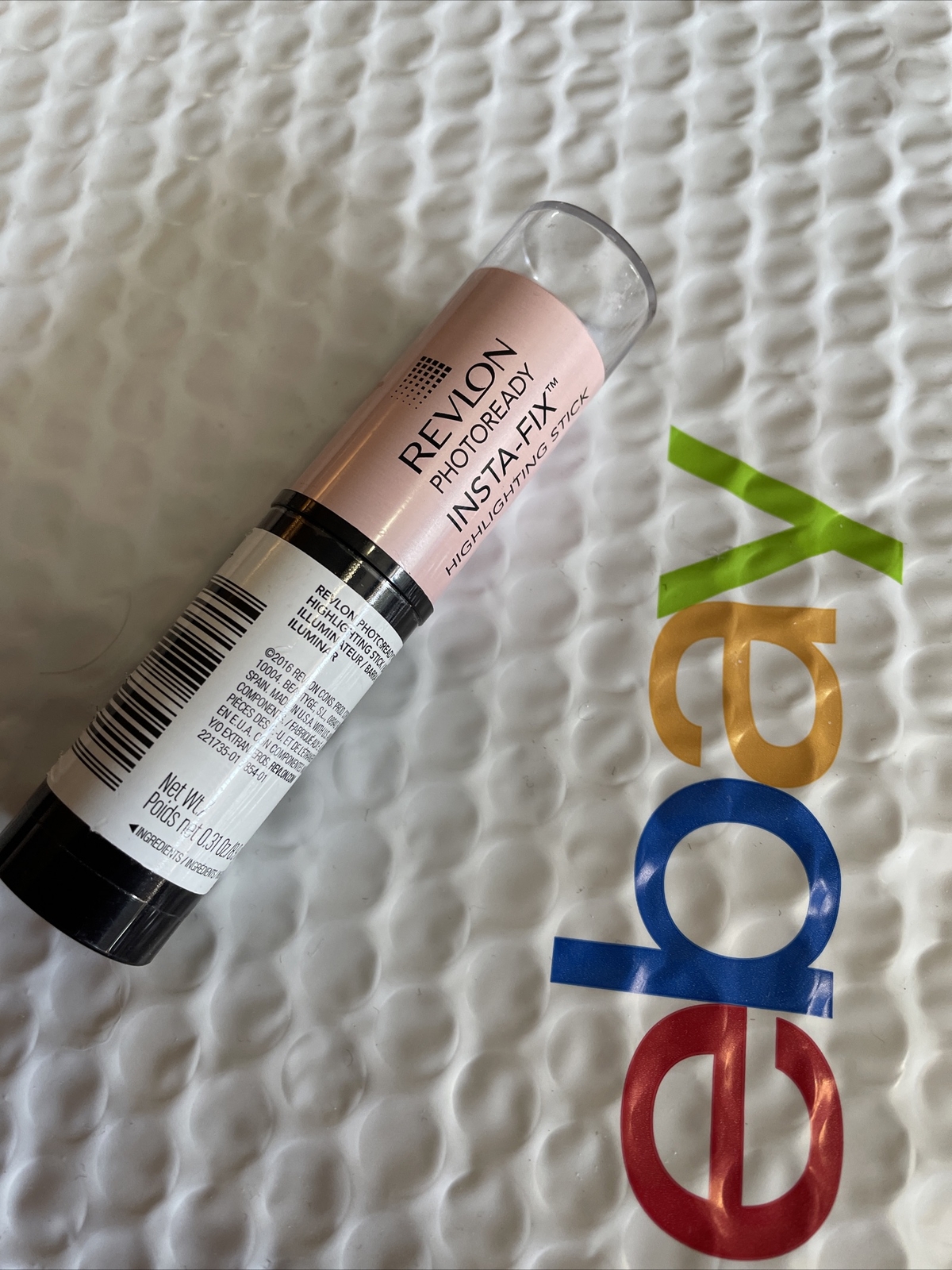 Revlon PhotoReady Insta-Fix Highlighting Stick 200 PINK LIGHT fullsize ...