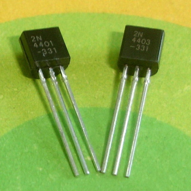 100 Pairs 2N4401 2N4403 TO-92 (50 2N4401+50 2N4403) General Purpose ...