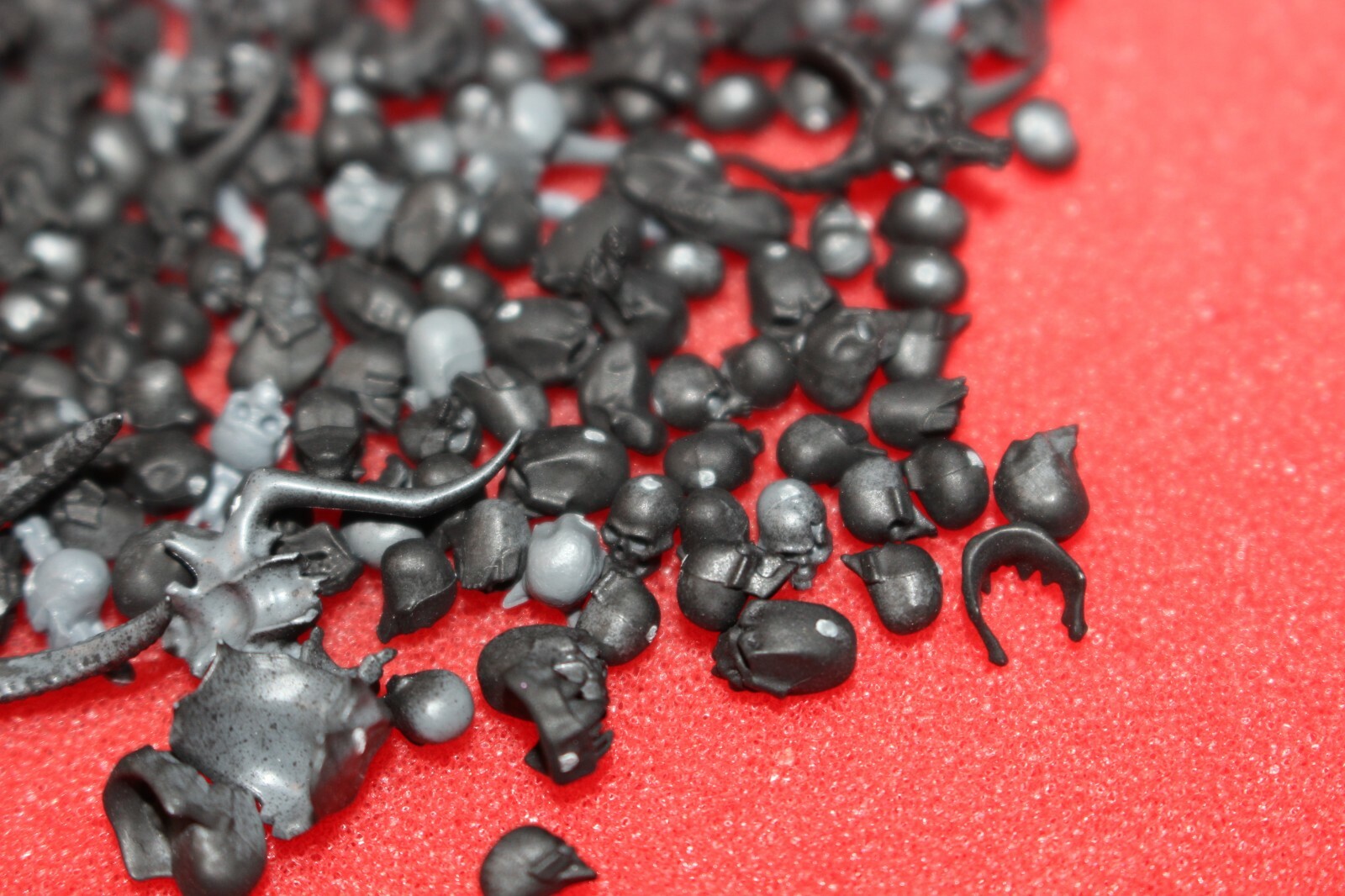 Games Workshop Warhammer 40k WH40K Basing Skulls Heads Job Lot Scenery ...