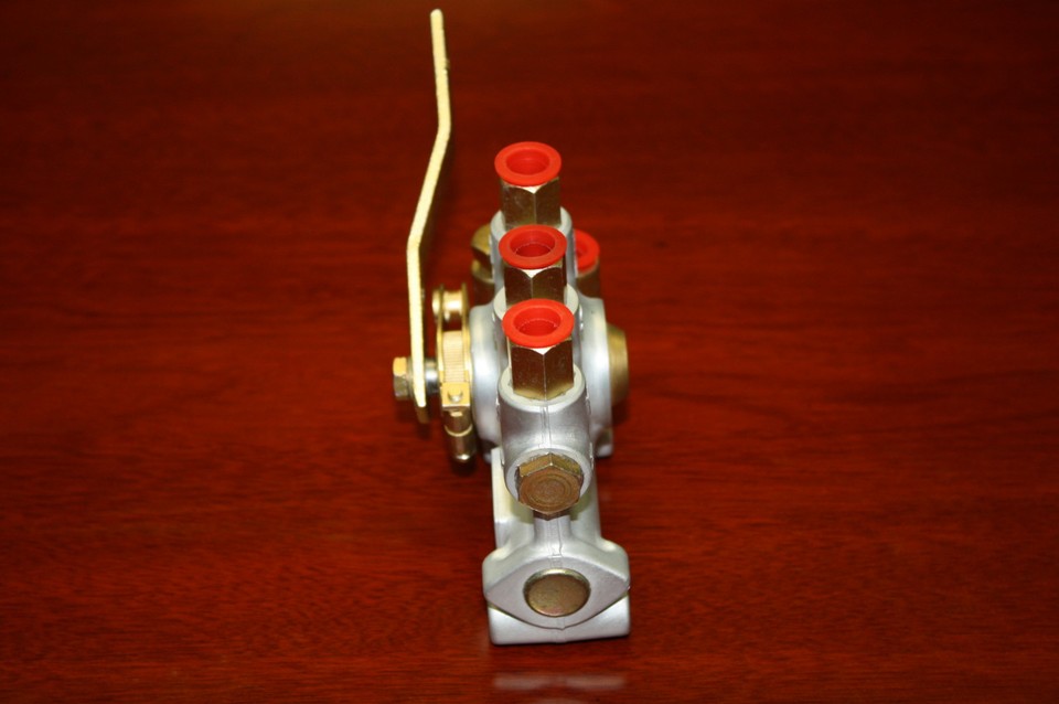 Mercedes Air Suspension Rear Leveling Valve for W100, W109 and W112 | eBay