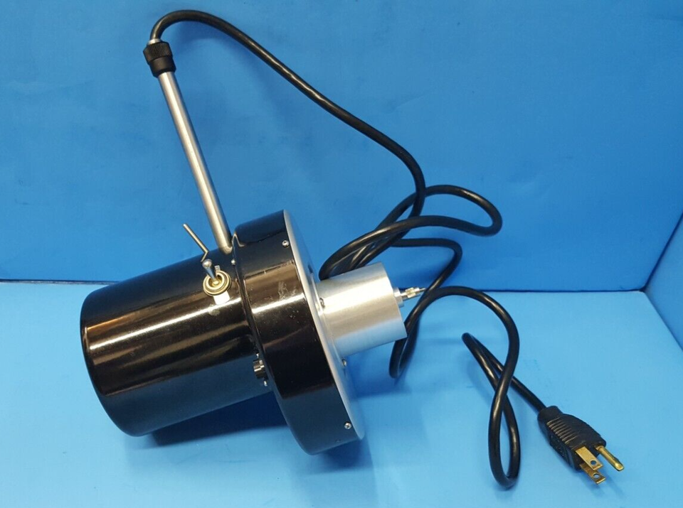 BROOKFIELD LVT VISCOMETER WITH CASE ( ONLY PICTURED ITEMS ARE INCULDED ...