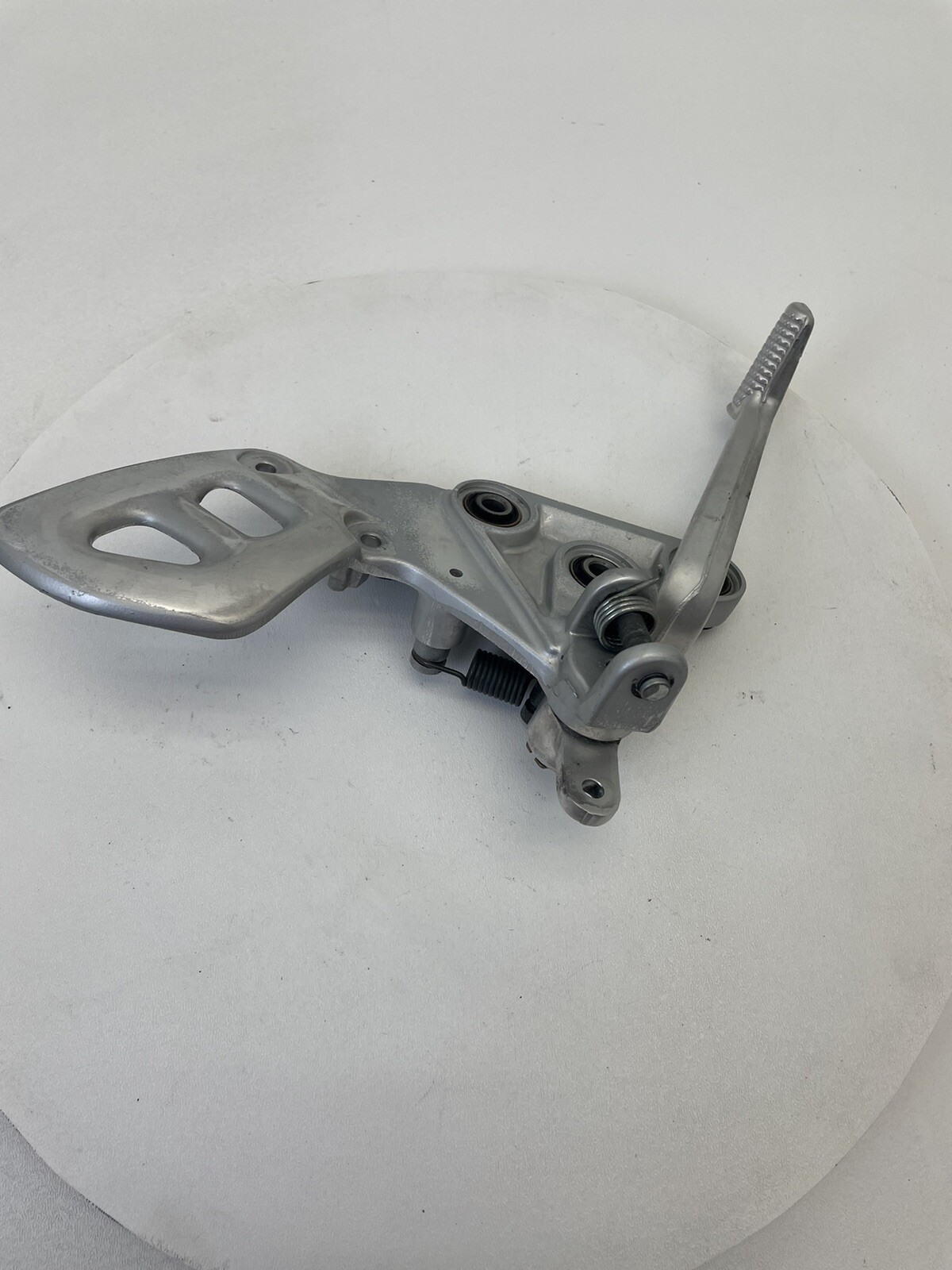 99-07 Suzuki Hayabusa GSXR 1300 OEM Right Rear Set Brake Pedal Peg Foot ...