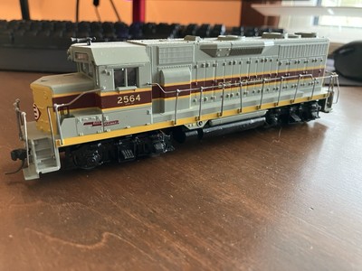 Athearn Blue Box Ho Scale GP35 Locomotive Erie Lackawanna #2564 Runs ...