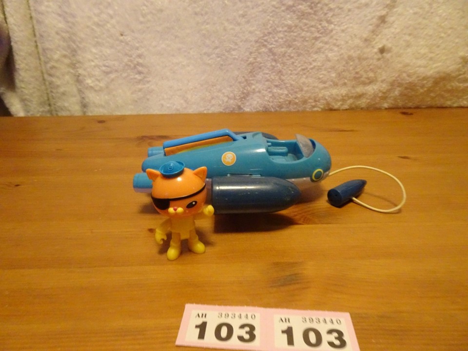 Octonauts Gup R with Kwazii Helmet Figure Toy | eBay UK