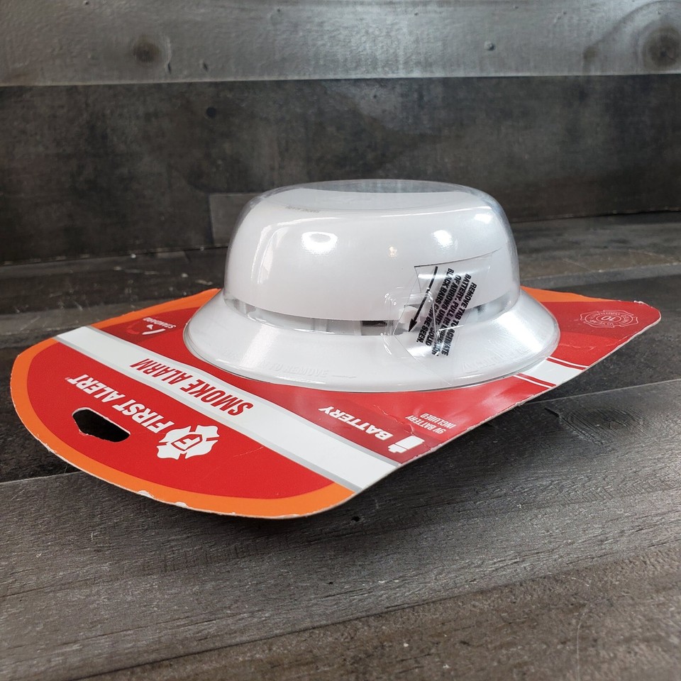 First Alert Battery-Powered Ionization Smoke Detector Alarm Easy ...