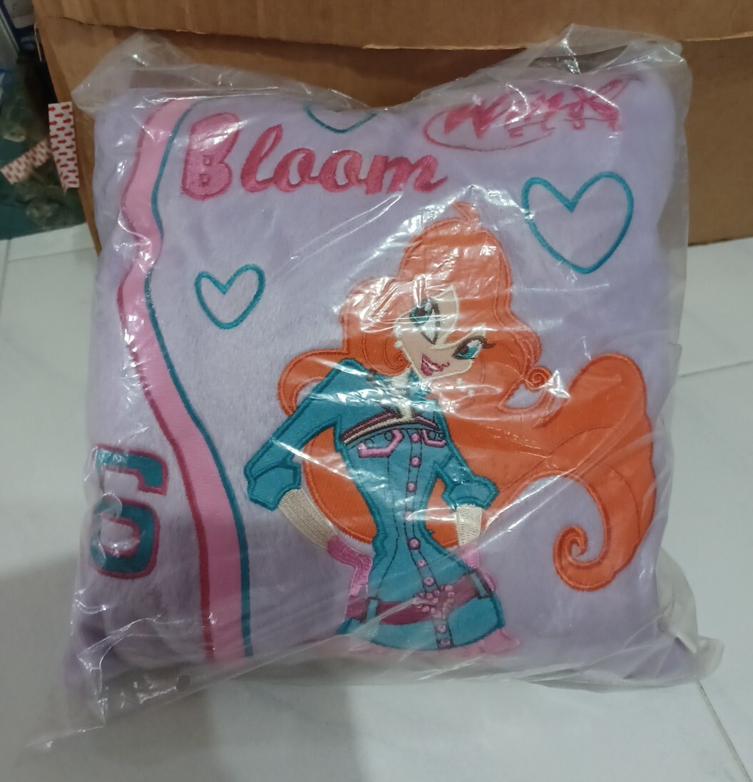 NEW Winx Club Bloom Girls Children Purple Pillow Cushion NIP | eBay