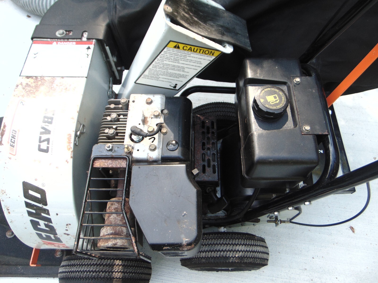 Echo CSV-8S Self Propelled Walk Behind Chipper Shredder Flower Bed Vacuum Attach | eBay