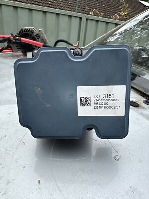 Used Holden Commodore VF ABS Module Traction Control 92273151 Wagon | eBay