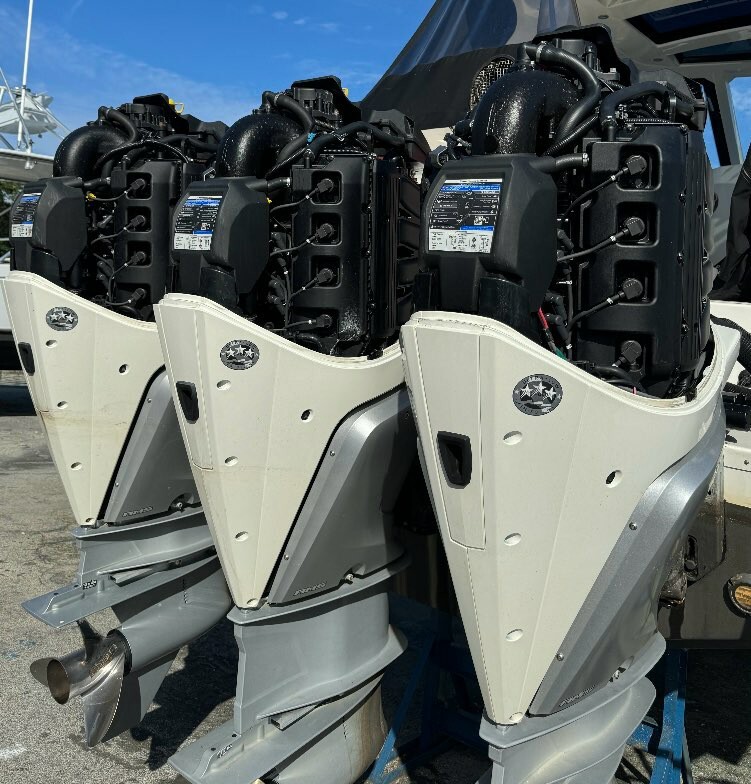 2021 Mercury Verado 300 (V8) Triple Engine Set 4-Stroke Outboards/ w ...