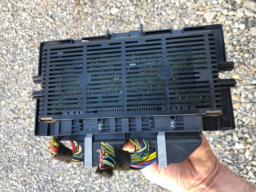 06 - 08 BMW E90 E91 325I 328I LIGHT LAMP LCM BCM BODY CONTROL MODULE ...