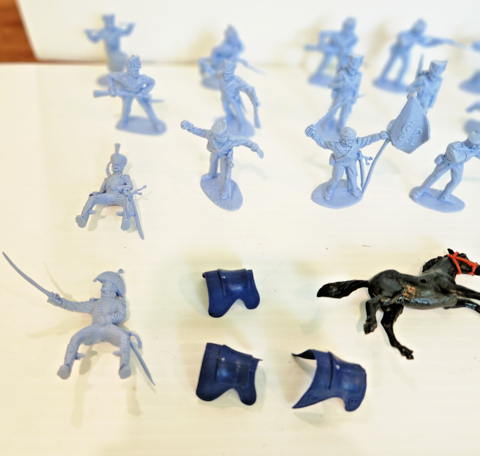 22 Timpo Recast Napoleonic British Infantry 2.5" Blue Unpainted Plastic ...