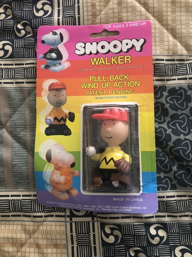 Peanuts Snoopy Pull Back Wind Up Walker MOC Charlie Brown 1985 | eBay ...