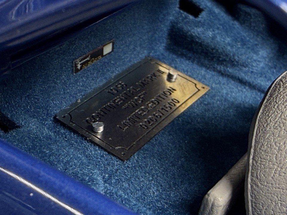 Franklin Mint 1956 Continental Mark II WCF Blue 1:24 Diecast Car w Box ...