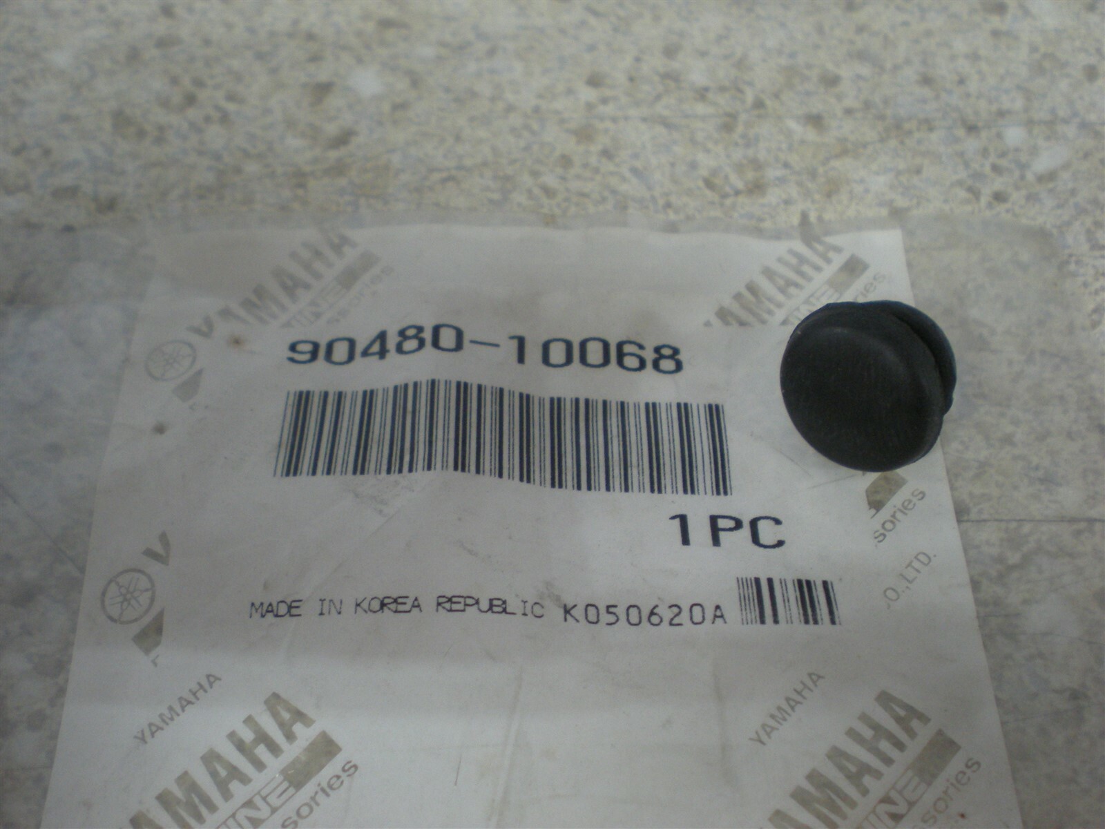 NOS OEM YAMAHA Grommet 1974-03 XT350 YX250 90480-10068 | eBay