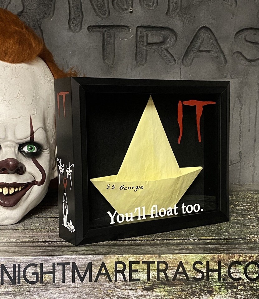 IT 2017 SS GEORGIE BOAT PENNYWISE HORROR MOVIE PROP DISPLAY COLLECTIBLE ...