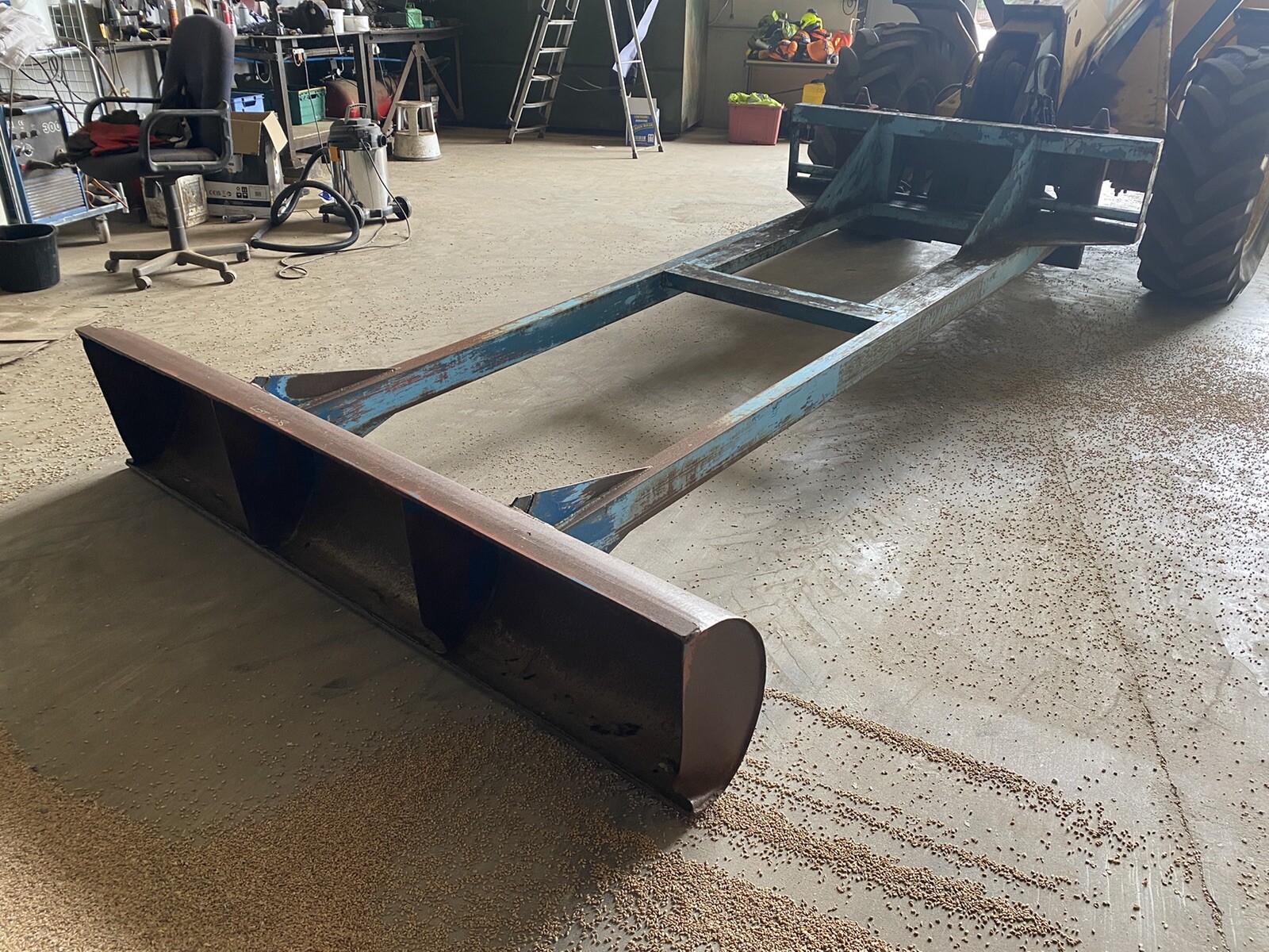 Grain Pusher. Pin And Cone Matbro Brackets | eBay UK