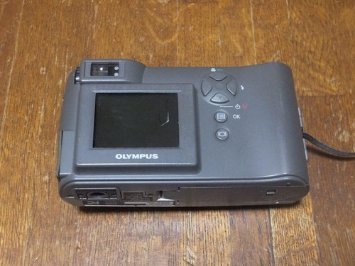 Olympus Camedia C-200 Zoom Compact digital camera AA battery powered ...