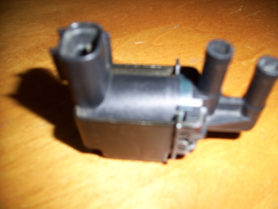 1996-01 TOYOTA CAMRY OEM VACUUM SWITCH VALVE VSV # 90910-12201 or 90080 ...