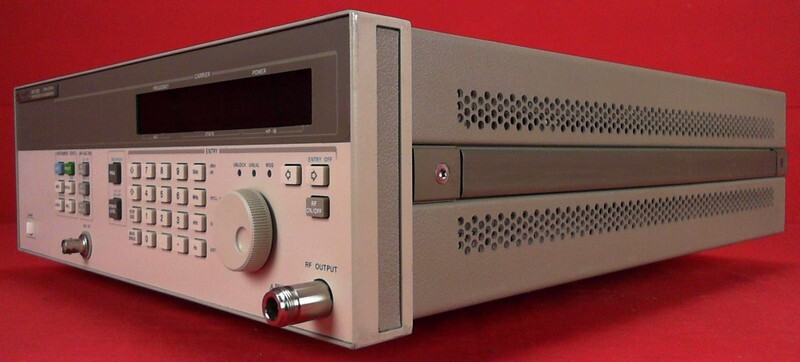 HP - Agilent 83712B Synthesized CW Generator, 10 MHz to 20GHz | eBay