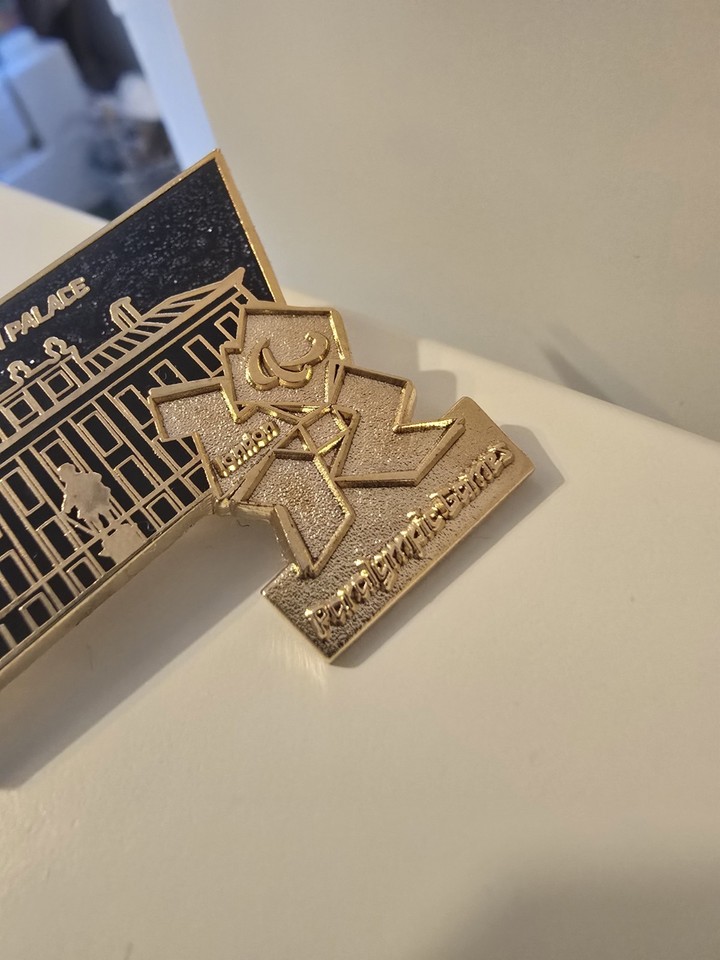 London 2012 Paralympic Pin Badge Sky At Night Rare Series Kensington ...